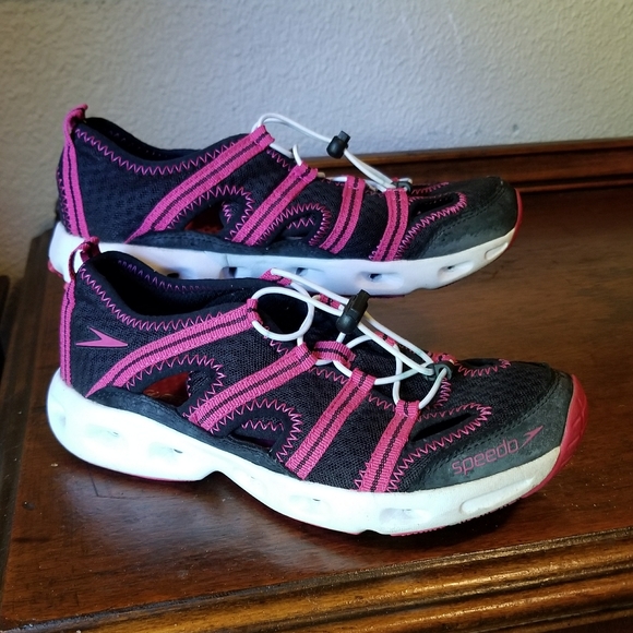 Speedo | Shoes | Speedo Toggle Shoes | Poshmark